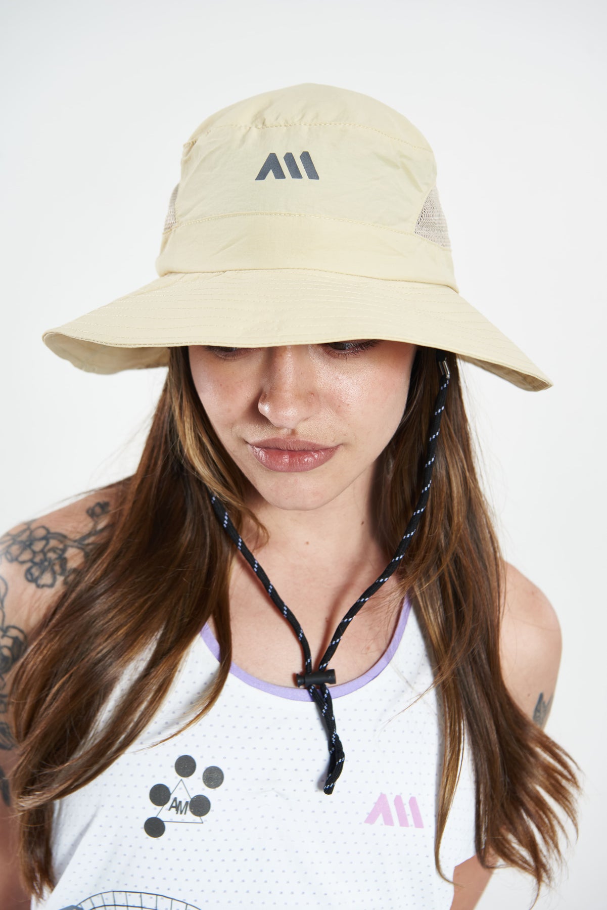 PERFORMANCE HAT AM– Anonymous Morning